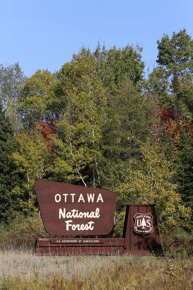 4 Ottawa national forest Stock Pictures, Editorial Images and Stock ...