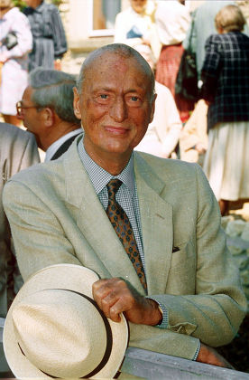 PORTRAIT'S OF THE ACTOR PAUL EDDINGTON WITH SKIN CANCER Stockbilder ...