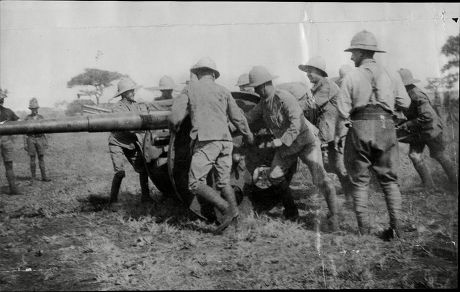 2 Portuguese soldiers on western front in world war i Stock Pictures ...