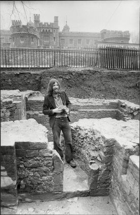 Excavations Tower Hill David Whipp Pictured Editorial Stock Photo ...