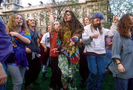 56 Hippies dancing Stock Pictures, Editorial Images and Stock Photos ...