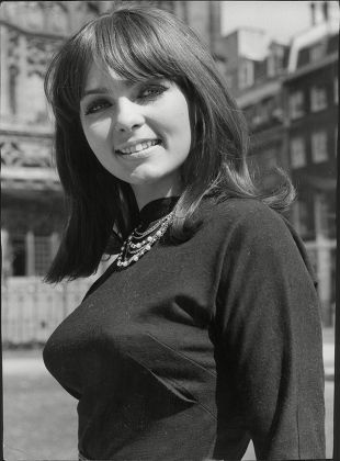 24 Dolly read Stock Pictures, Editorial Images and Stock Photos ...