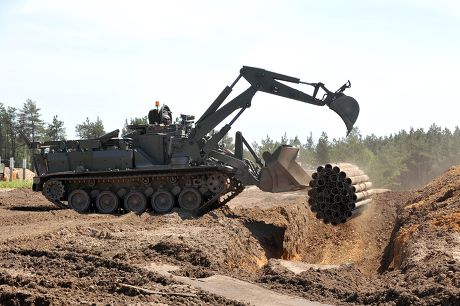 __COUNT__ British Army unveils multipurpose remote controlled armoured ...