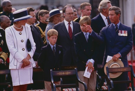 VJ Day Celebrations, London, Britain - 1995 Stock Pictures, Editorial ...