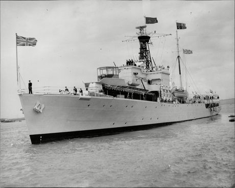 Hms Surprise K346 Bayclass Antiaircraft Frigate Editorial Stock Photo ...