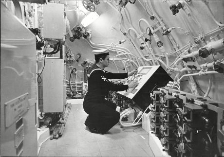 Hms Resolution Royal Navy Nuclear Submarine Editorial Stock Photo ...
