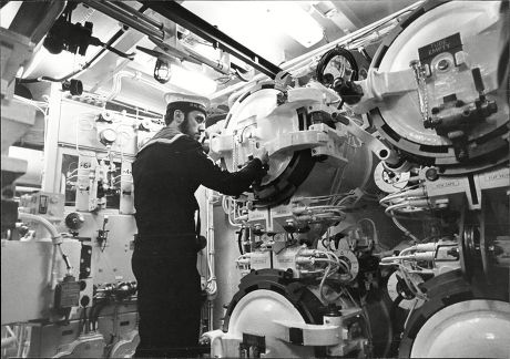 Hms Resolution Royal Navy Nuclear Submarine Editorial Stock Photo ...