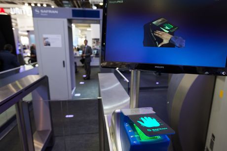 Demonstration Morphopass Technologies Safran Morpho Editorial Stock ...
