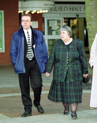 fotos de Dr Harold Shipman Trial Wife Primrose - Foto de stock de ...