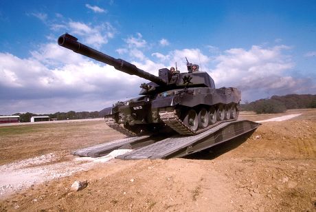 Challenger Ii Military Tank Editorial Stock Photo - Stock Image ...