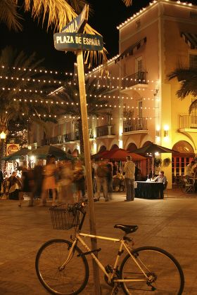 22 Espanola way Stock Pictures, Editorial Images and Stock Photos ...