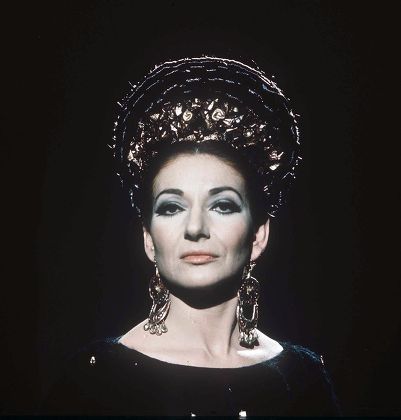 2 Maria callas opera singer costume live performing medea Stock ...