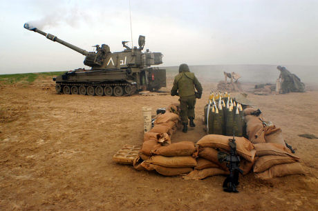 Israeli Artillery M109 Howitzer During 2006 Editorial Stock Photo ...
