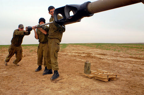 Israeli Artillery M109 Howitzer During 2006 Editorial Stock Photo ...