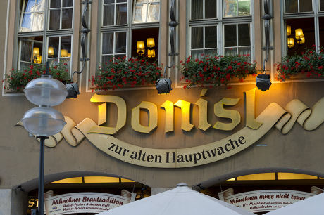 Donisl Zur Alten Hauptwache Traditional Restaurant Editorial Stock ...