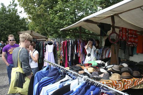 70 Flohmarkt Stock Pictures, Editorial Images and Stock Photos ...