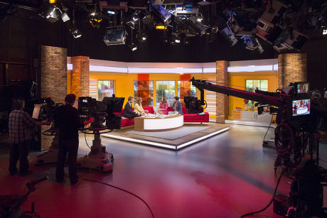 500 Tv studio cameras Stock Pictures, Editorial Images and Stock Photos ...