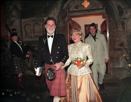 __COUNT__ HELEN MIRREN MARRIES US FILM DIRECTOR TAYLOR HACKFORD AT ...
