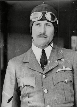 Flight Lieutenant Richard Waghorn 19041931 Aviator Editorial Stock ...