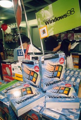 Launch Microsoft Windows 98 Editorial Stock Photo - Stock Image ...