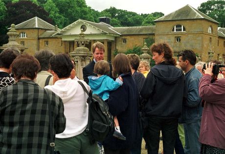 Althorp Visitors Diana Memorial Temple Editorial Stock Photo - Stock ...