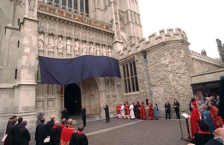 Unveiling 10 New Statues Westminster Abbey Editorial Stock Photo ...