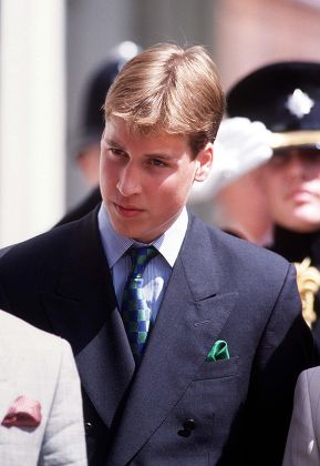 Queen Mother 98th Birthday Outside Clarence House London Britain - 1998 ...