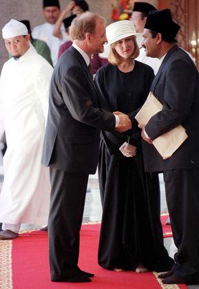 Robin Cook Wife Gaynor Sultan Brunei Editorial Stock Photo - Stock ...