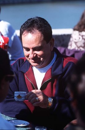 CLINT HALLAM MEDICAL ARM HAND LIMB TRANSPLANT OPERATION PATIENT IN LYON ...