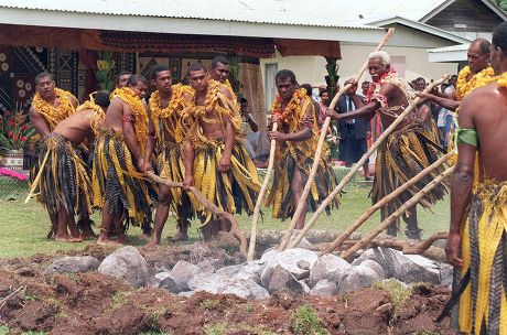 Beqa Islanders Preparing Hot Stones Firewalking Editorial Stock Photo ...