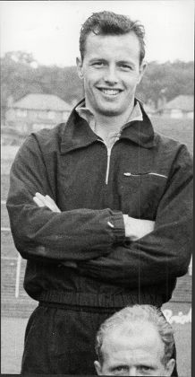 51 Sixties footballer soccer Stock Pictures, Editorial Images and Stock ...