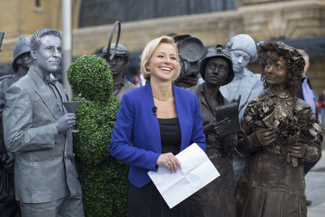 Tv Reporter Standing Next Group Living Editorial Stock Photo - Stock ...