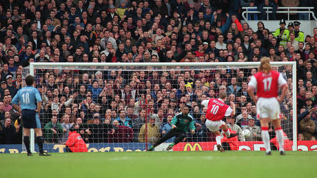 100,000 Football penalty Stock Pictures, Editorial Images and Stock ...