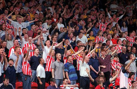 Brentford Fans Brentford V Exter City Editorial Stock Photo - Stock ...