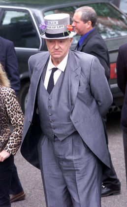 OLIVER REED FUNERAL, IRELAND - 1999 Stock Pictures, Editorial Images ...