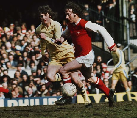 George Armstrong Arsenal Peter Lorimer Leeds Editorial Stock Photo ...