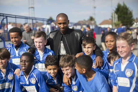 imágenes de Prince's Trust Celebrity Team v Arsenal Charity Team Match ...