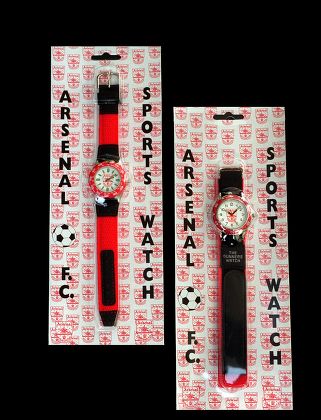 Arsenal Watches Arsenal 1999 Great Britain Editorial Stock Photo ...