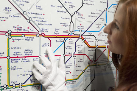 Sothebys Employee Exmines Simon Pattersons Great Editorial Stock Photo ...