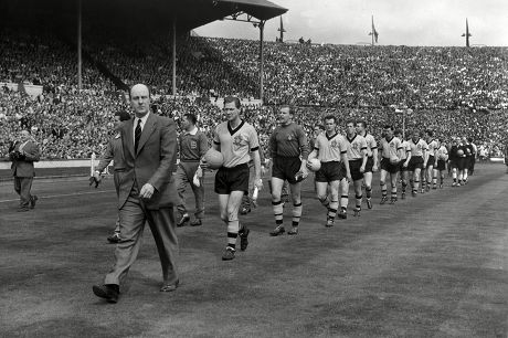 obituary - bill slater wolves fa cup Stock Photos (Exclusive ...