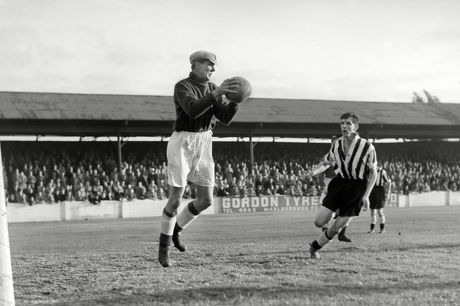 John Jack Hindle Barrow Goalkeeper Southport Editorial Stock Photo ...