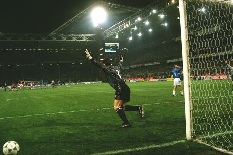 100,000 Football penalty Stock Pictures, Editorial Images and Stock ...
