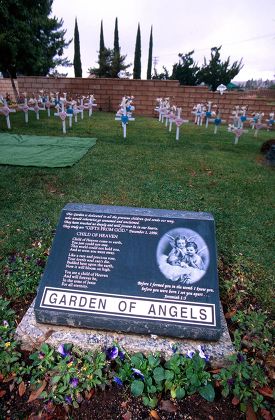 __COUNT__ GARDEN OF ANGELS CEMETERY FOR ABANDONED BABIES IN LOS ANGELES ...