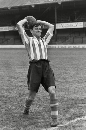 obituary - former footballer bryn elliott dies Stock Photos (Exclusive ...