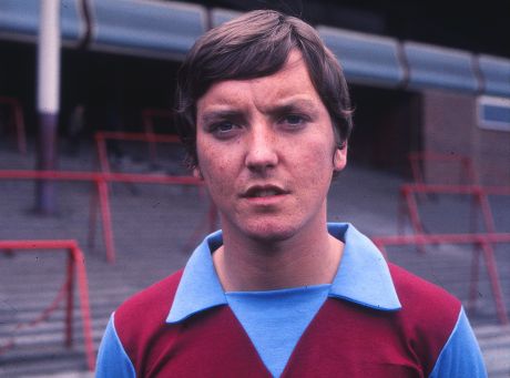 obituary - former aston villa football player Stock Photos (Exclusive ...