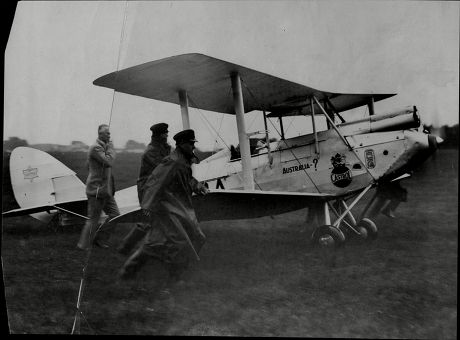 Pilot Charles Scott Arriving Lympne Aerodrome Editorial Stock Photo ...
