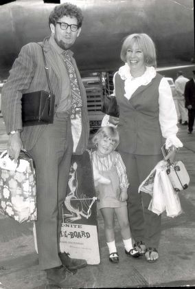 Rolf Harris Wife Alwen Daughter Bindi Editorial Stock Photo - Stock ...