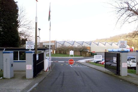 imágenes de ANTHONY SMART OF CWMFELINFACH , WALES, WHO HAD NAIL ...