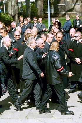 Reggie Kray Charlie Krays Funeral 2000 Redakčních stock fotografií ...