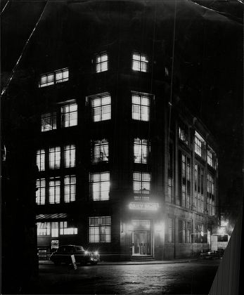Northcliffe House On Corner Whitefriars Street Editorial Stock Photo ...